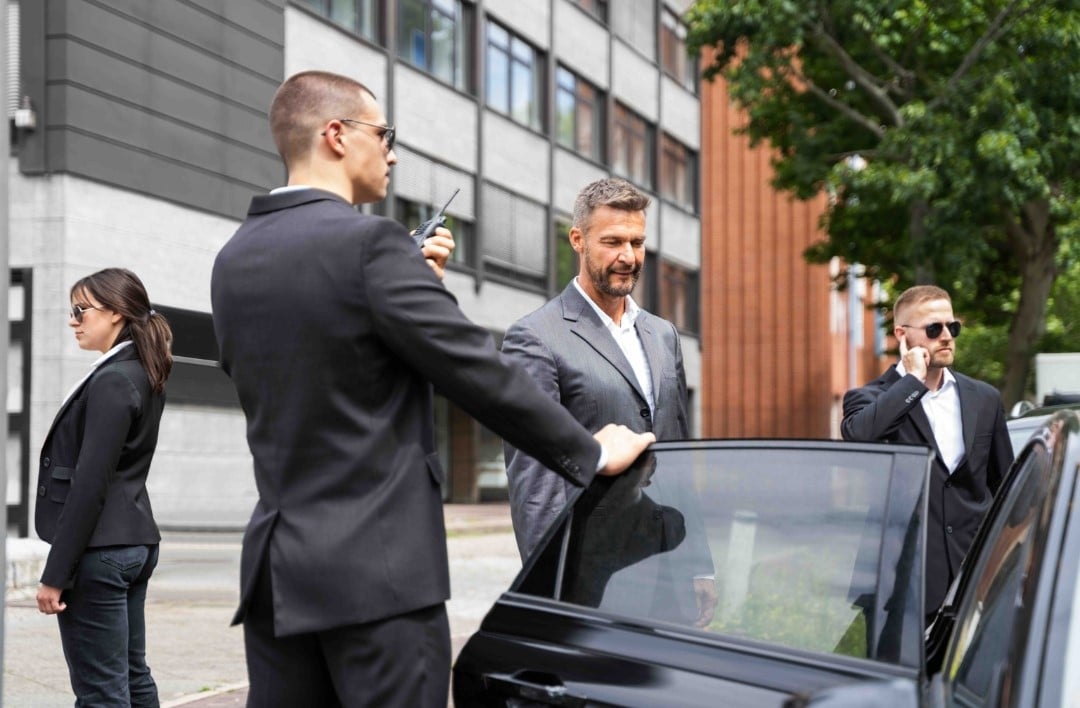 THE ROLE OF BODYGUARDS IN HIGH-RISK ENVIRONMENTS